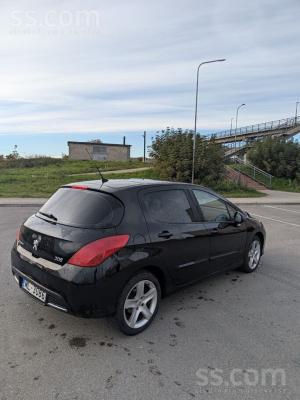 Black Peugeot 308 2008 in Daugavpils, with an engine capacity of 1.60 L and mileage of 344 thousand km for 2050 €, photo 4 on AUTOMOTO.COM.LV