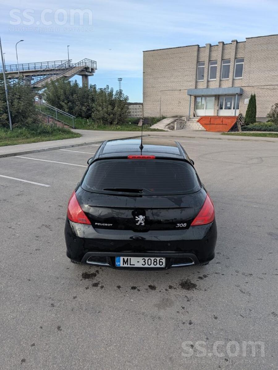 Black Peugeot 308 2008 in Daugavpils, with an engine capacity of 1.60 L and mileage of 344 thousand km for 2050 €, photo 5 on AUTOMOTO.COM.LV