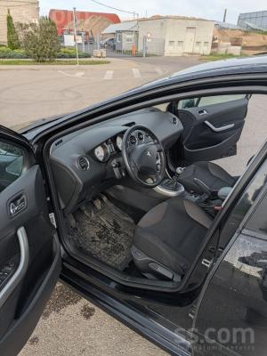 Black Peugeot 308 2008 in Daugavpils, with an engine capacity of 1.60 L and mileage of 344 thousand km for 2050 €, photo 12 on AUTOMOTO.COM.LV
