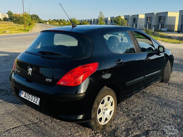 Melns Peugeot 308 2009 Šauļi, ar dzinēja tilpumu 1.60 L un nobraukumu 286 tūkst. km par 2450 €, foto 5 vietnē AUTOMOTO.COM.LV