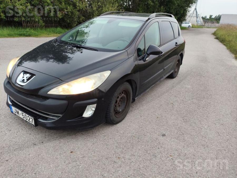 Black Peugeot 308 2009 in Jelgava, with an engine capacity of 1.60 L and mileage of 382 thousand km for 650 €, photo 1 on AUTOMOTO.COM.LV