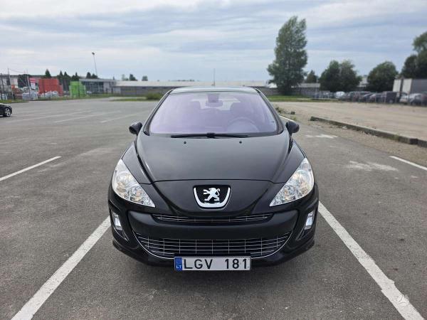 Black Peugeot 308 2009 in Siauliai, with an engine capacity of 2.00 L and mileage of 264 thousand km for 2600 €, photo 3 on AUTOMOTO.COM.LV