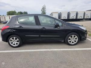Black Peugeot 308 2009 in Siauliai, with an engine capacity of 2.00 L and mileage of 264 thousand km for 2600 €, photo 6 on AUTOMOTO.COM.LV