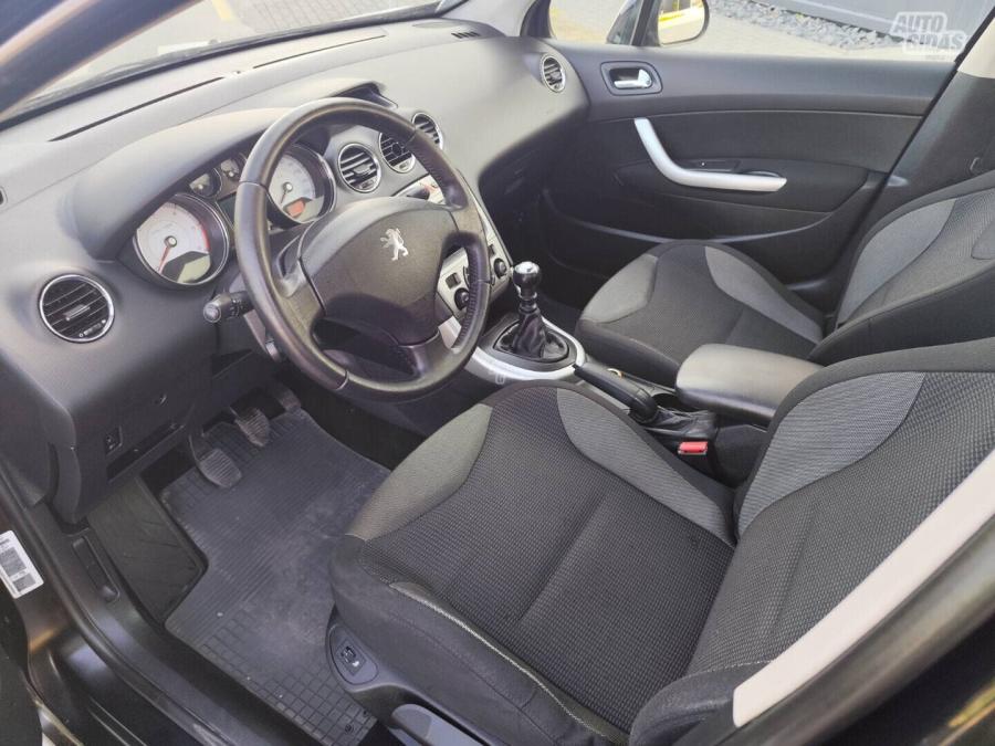 Melns Peugeot 308 2010 Šauļi, ar dzinēja tilpumu 1.60 L un nobraukumu 0 tūkst. km par 2200 €, foto 15 vietnē AUTOMOTO.COM.LV