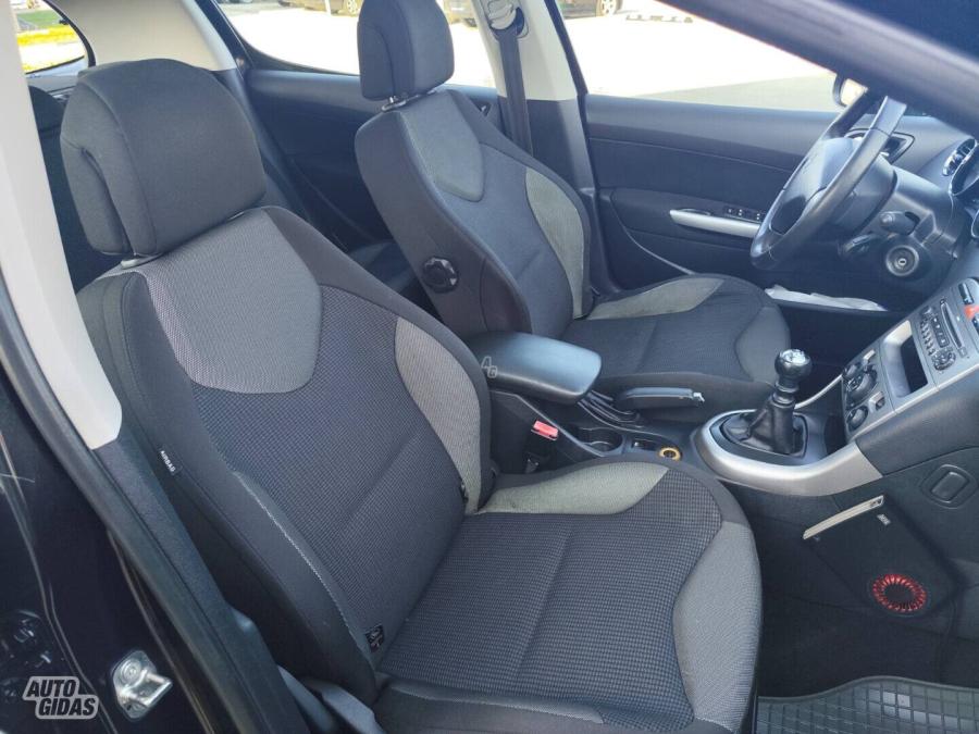 Melns Peugeot 308 2010 Šauļi, ar dzinēja tilpumu 1.60 L un nobraukumu 0 tūkst. km par 2200 €, foto 19 vietnē AUTOMOTO.COM.LV