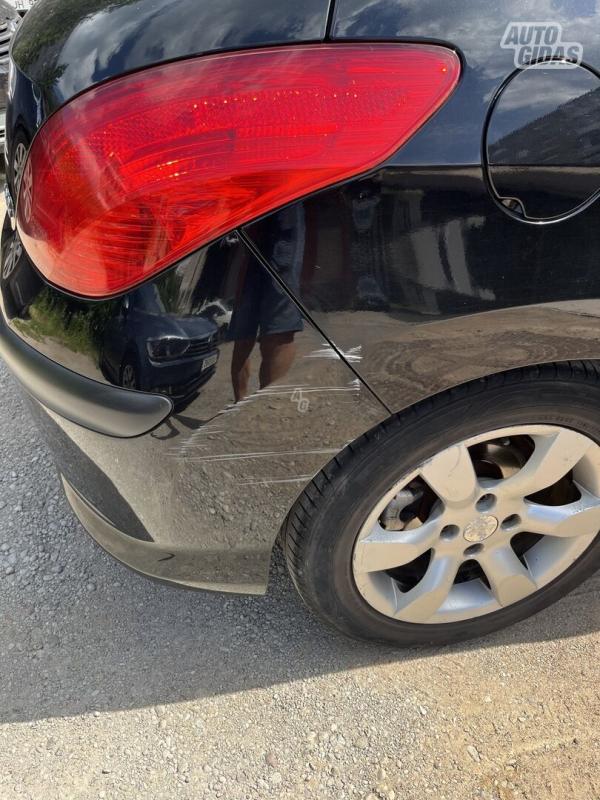 Melns Peugeot 308 2010 Kauņa, ar dzinēja tilpumu 1.60 L un nobraukumu 223 tūkst. km par 2100 €, foto 11 vietnē AUTOMOTO.COM.LV