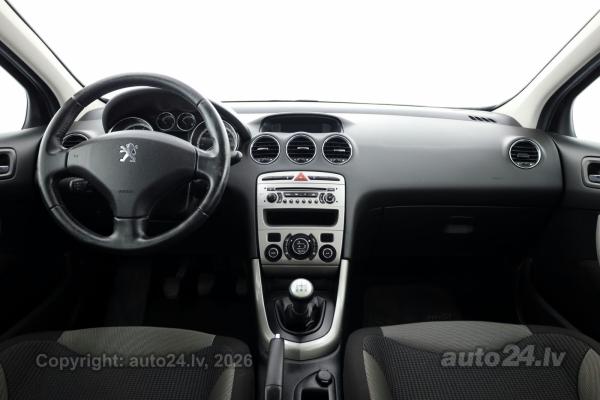 Melns Peugeot 308 2010 Tallina, ar dzinēja tilpumu 1.60 L un nobraukumu 155 tūkst. km par 1899 €, foto 5 vietnē AUTOMOTO.COM.LV