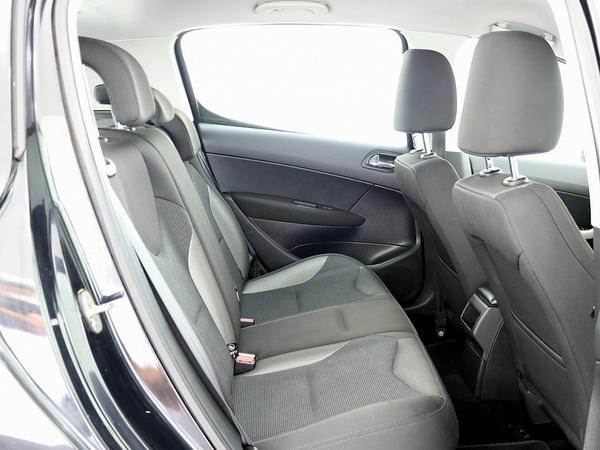 Melns Peugeot 308 2010 Tallina, ar dzinēja tilpumu 1.60 L un nobraukumu 155 tūkst. km par 1899 €, foto 7 vietnē AUTOMOTO.COM.LV