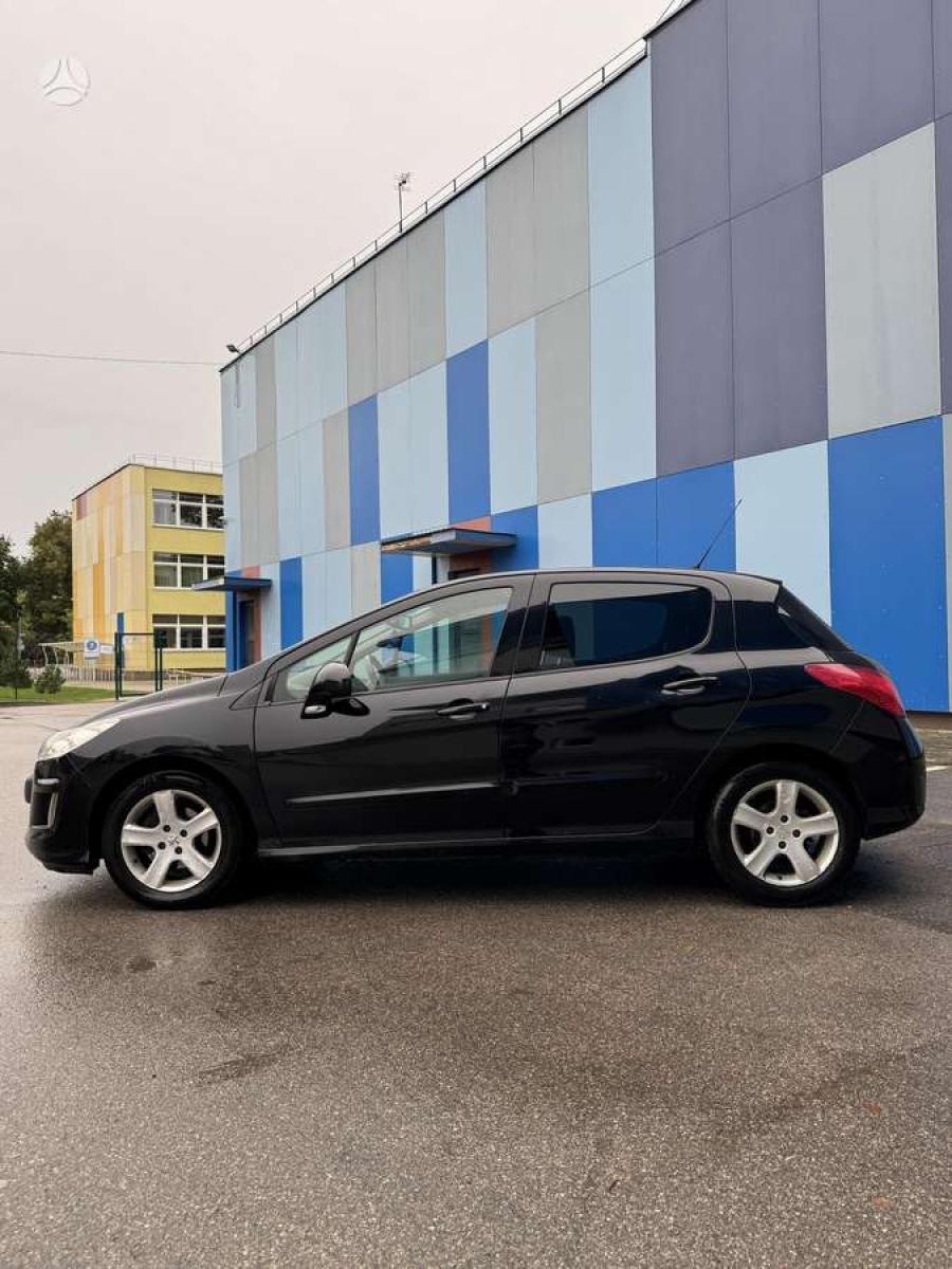 Black Peugeot 308 2010 in Taurage, with an engine capacity of 2.00 L and mileage of 316 thousand km for 1850 €, photo 6 on AUTOMOTO.COM.LV