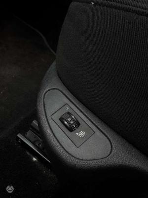 Melns Peugeot 308 2010 Tauragė, ar dzinēja tilpumu 2.00 L un nobraukumu 316 tūkst. km par 1850 €, foto 13 vietnē AUTOMOTO.COM.LV