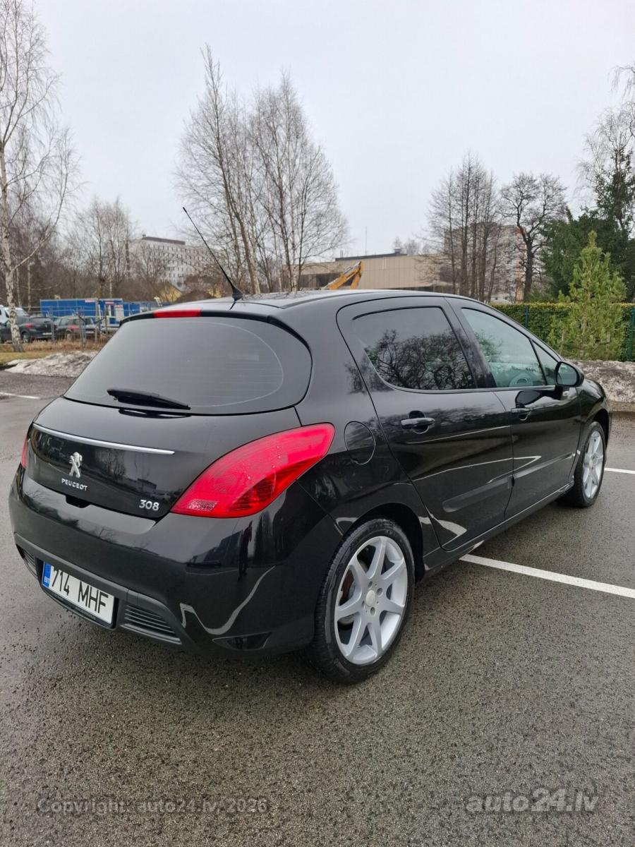 Melns Peugeot 308 2011 Tallina, ar dzinēja tilpumu 1.60 L un nobraukumu 157 tūkst. km par 2000 €, foto 10 vietnē AUTOMOTO.COM.LV