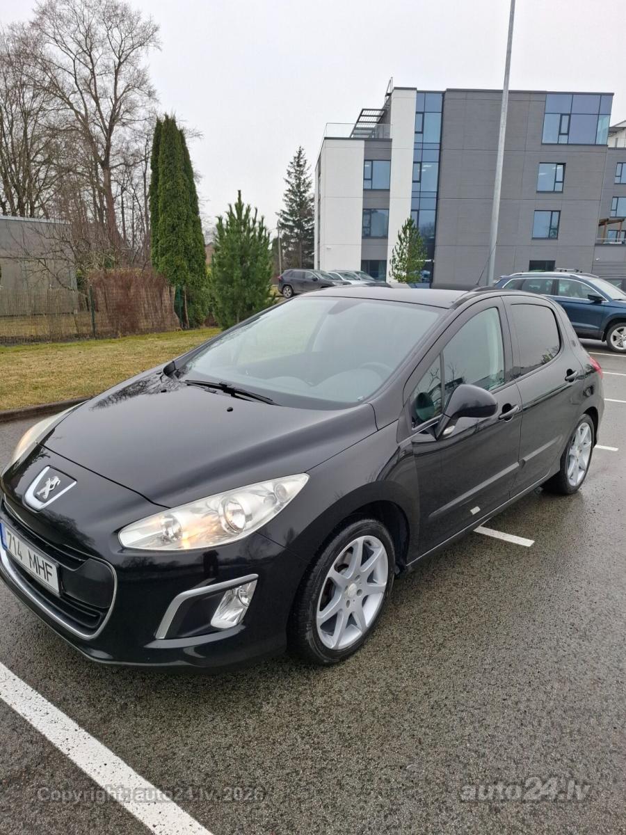 Melns Peugeot 308 2011 Tallina, ar dzinēja tilpumu 1.60 L un nobraukumu 157 tūkst. km par 2000 €, foto 12 vietnē AUTOMOTO.COM.LV