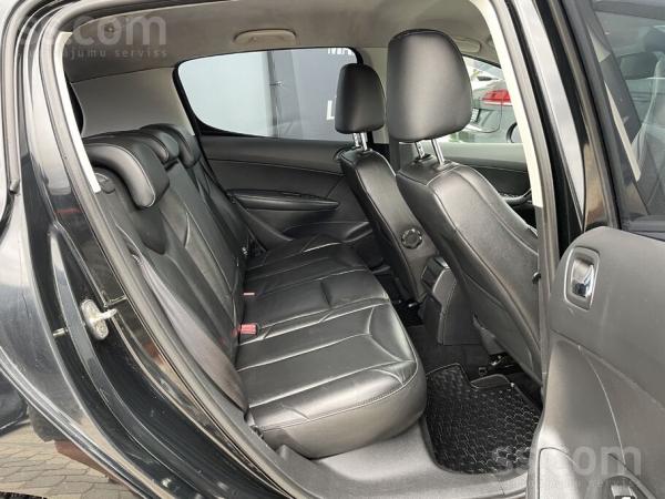 Black Peugeot 308 2011 in Talsi, with an engine capacity of 1.60 L and mileage of 252 thousand km for 2300 €, photo 9 on AUTOMOTO.COM.LV