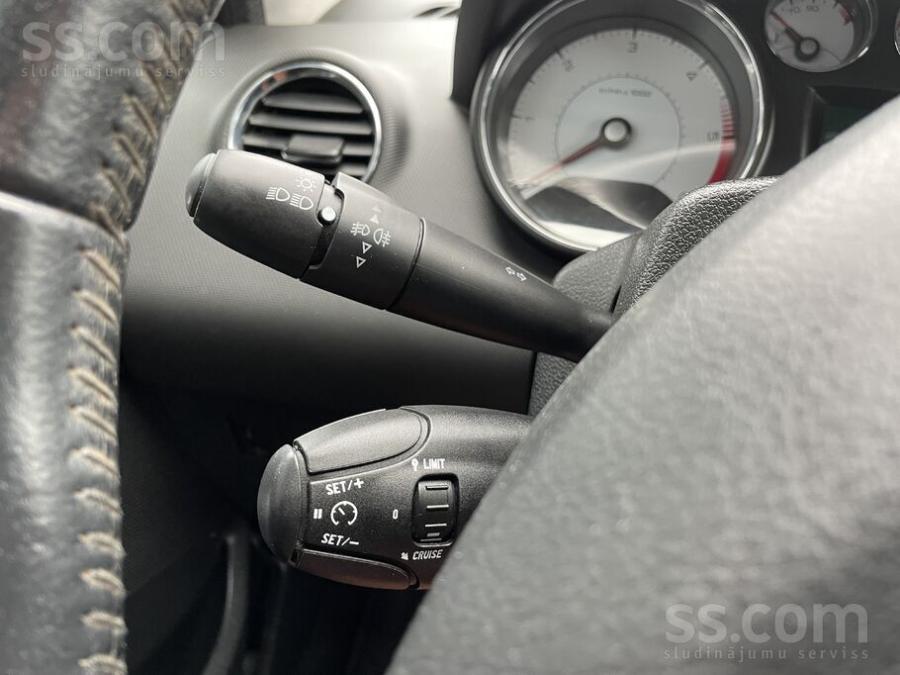 Melns Peugeot 308 2011 Talsi, ar dzinēja tilpumu 1.60 L un nobraukumu 252 tūkst. km par 2300 €, foto 14 vietnē AUTOMOTO.COM.LV