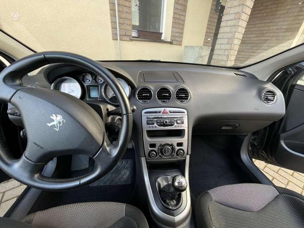 Black Peugeot 308 2011 in Vilnius, with an engine capacity of 1.56 L and mileage of 137 thousand km for 2000 €, photo 9 on AUTOMOTO.COM.LV