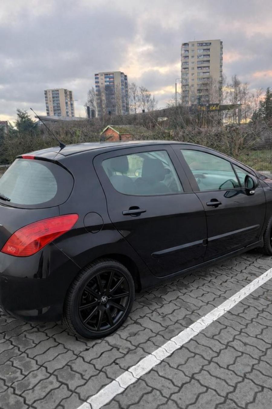 Melns Peugeot 308 2012 Tallina, ar dzinēja tilpumu 0.00 L un nobraukumu 170 tūkst. km par 2800 €, foto 12 vietnē AUTOMOTO.COM.LV