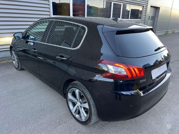 Black Peugeot 308 2014 in Vilnius, with an engine capacity of 2.00 L and mileage of 286 thousand km for 5900 €, photo 6 on AUTOMOTO.COM.LV
