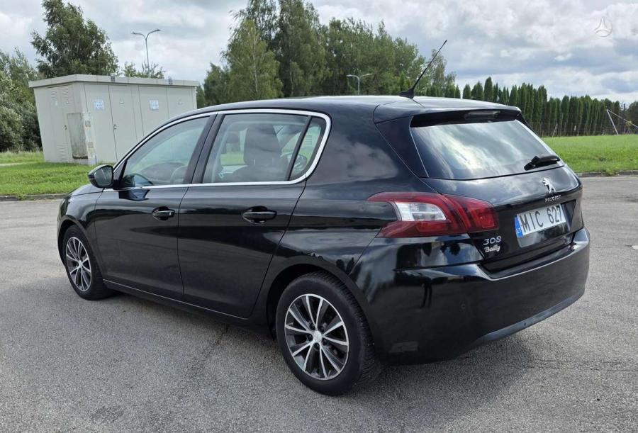 Black Peugeot 308 2014 in Taurage, with an engine capacity of 1.56 L and mileage of 308 thousand km for 4500 €, photo 5 on AUTOMOTO.COM.LV