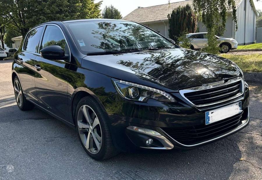 Black Peugeot 308 2014 in Taurage, with an engine capacity of 1.60 L and mileage of 215 thousand km for 4800 €, photo 1 on AUTOMOTO.COM.LV