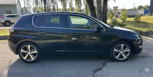 Black Peugeot 308 2014 in Taurage, with an engine capacity of 1.60 L and mileage of 215 thousand km for 4800 €, photo 8 on AUTOMOTO.COM.LV