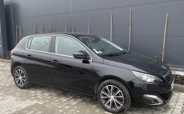 Melns Peugeot 308 2015 Viļņa, ar dzinēja tilpumu 1.20 L un nobraukumu 183 tūkst. km par 5490 €, foto 2 vietnē AUTOMOTO.COM.LV