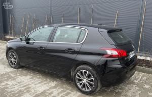 Black Peugeot 308 2015 in Vilnius, with an engine capacity of 1.20 L and mileage of 183 thousand km for 5490 €, photo 4 on AUTOMOTO.COM.LV