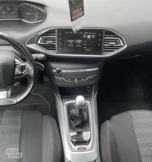 Black Peugeot 308 2015 in Vilnius, with an engine capacity of 1.20 L and mileage of 183 thousand km for 5490 €, photo 6 on AUTOMOTO.COM.LV