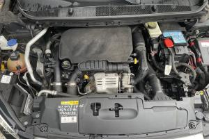 Black Peugeot 308 2015 in Vilnius, with an engine capacity of 1.20 L and mileage of 183 thousand km for 5490 €, photo 13 on AUTOMOTO.COM.LV