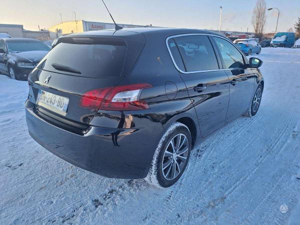Черный Пежо 308 2015 в Таураге, объемом двигателя 1.20 л и пробегом 118 тыс. км за 4200 €, фото 7 на AUTOMOTO.COM.LV
