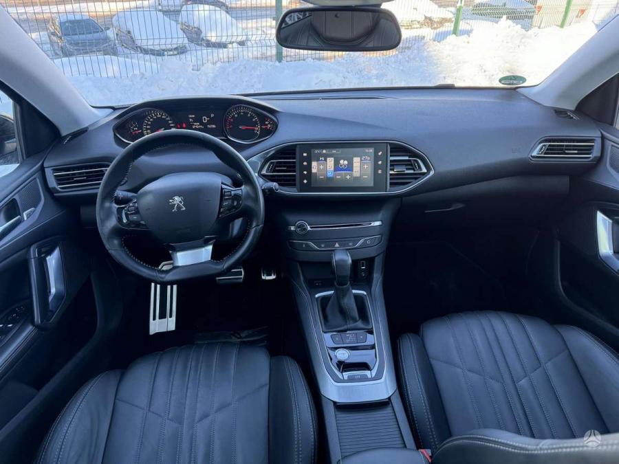 Black Peugeot 308 2015 in Vilnius, with an engine capacity of 1.20 L and mileage of 125 thousand km for 7900 €, photo 9 on AUTOMOTO.COM.LV
