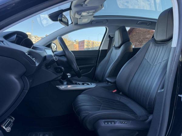 Black Peugeot 308 2015 in Vilnius, with an engine capacity of 1.20 L and mileage of 125 thousand km for 7900 €, photo 11 on AUTOMOTO.COM.LV