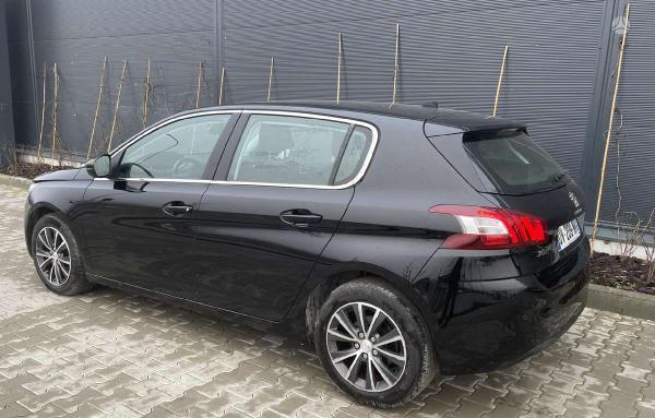 Melns Peugeot 308 2015 Viļņa, ar dzinēja tilpumu 1.20 L un nobraukumu 183 tūkst. km par 5490 €, foto 4 vietnē AUTOMOTO.COM.LV