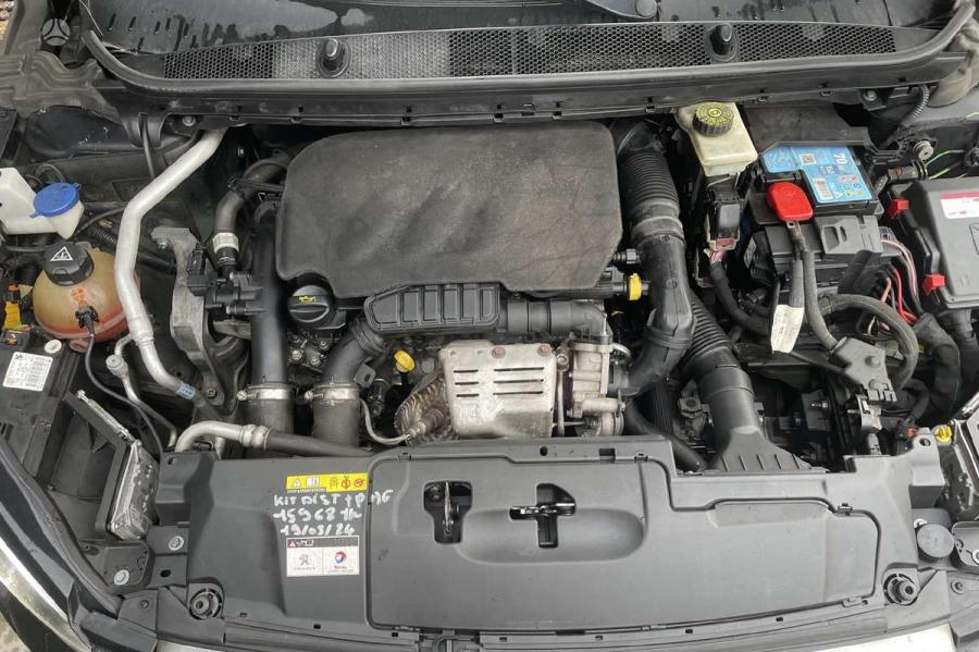Black Peugeot 308 2015 in Vilnius, with an engine capacity of 1.20 L and mileage of 183 thousand km for 5490 €, photo 13 on AUTOMOTO.COM.LV