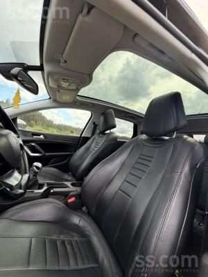 Black Peugeot 308 2015 in Riga, with an engine capacity of 1.60 L and mileage of 244 thousand km for 4500 €, photo 3 on AUTOMOTO.COM.LV