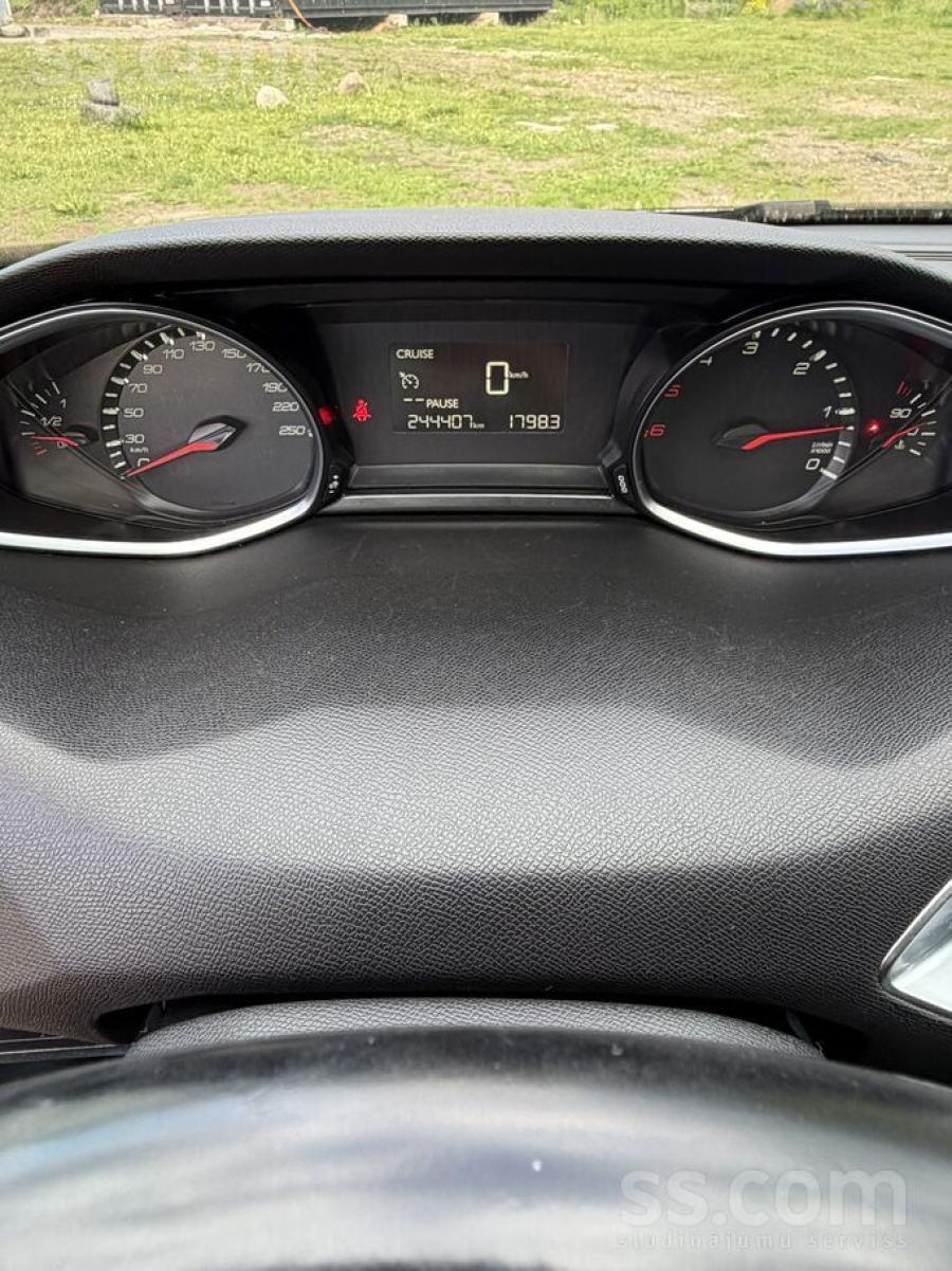 Black Peugeot 308 2015 in Riga, with an engine capacity of 1.60 L and mileage of 244 thousand km for 4500 €, photo 5 on AUTOMOTO.COM.LV