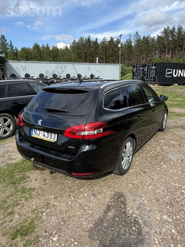 Melns Peugeot 308 2015 Rīga, ar dzinēja tilpumu 1.60 L un nobraukumu 244 tūkst. km par 4500 €, foto 6 vietnē AUTOMOTO.COM.LV