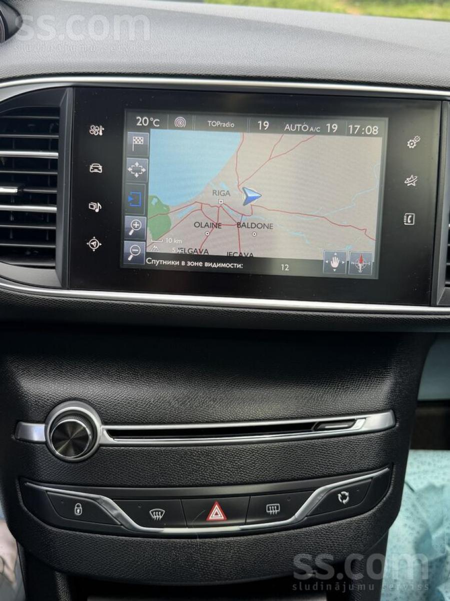 Black Peugeot 308 2015 in Riga, with an engine capacity of 1.60 L and mileage of 244 thousand km for 4500 €, photo 9 on AUTOMOTO.COM.LV