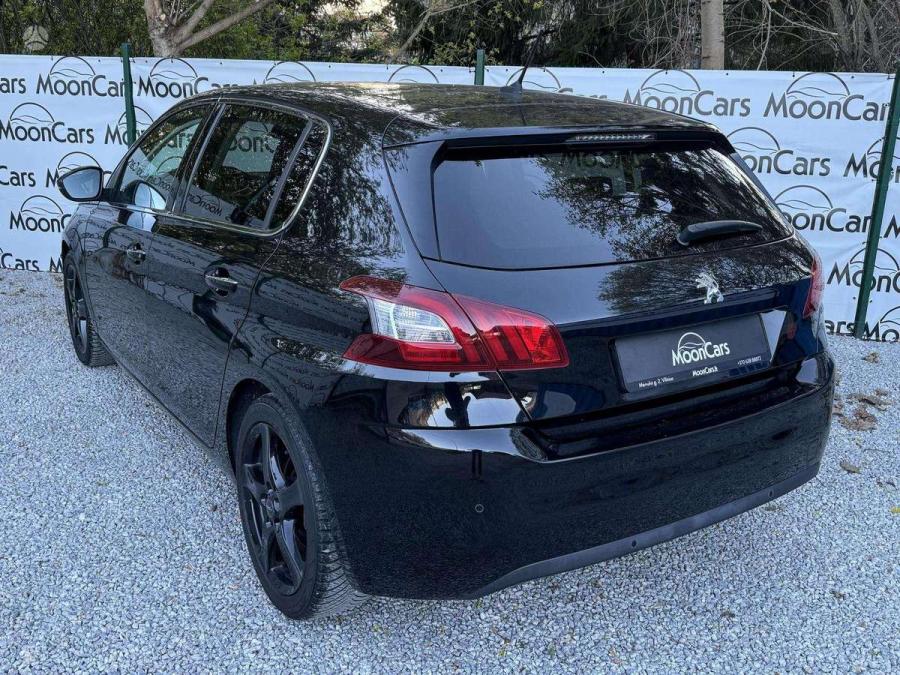 Melns Peugeot 308 2015 Viļņa, ar dzinēja tilpumu 1.20 L un nobraukumu 125 tūkst. km par 7900 €, foto 9 vietnē AUTOMOTO.COM.LV