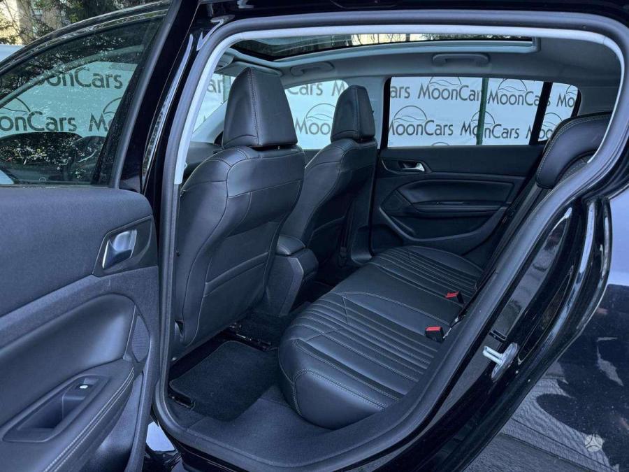 Melns Peugeot 308 2015 Viļņa, ar dzinēja tilpumu 1.20 L un nobraukumu 125 tūkst. km par 7900 €, foto 16 vietnē AUTOMOTO.COM.LV