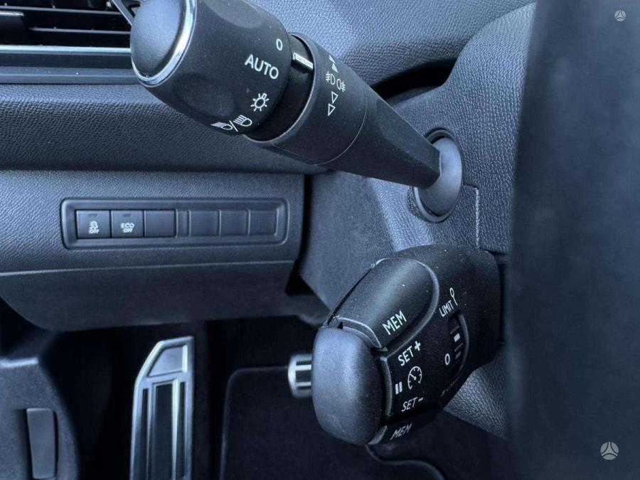Melns Peugeot 308 2015 Viļņa, ar dzinēja tilpumu 1.20 L un nobraukumu 125 tūkst. km par 7900 €, foto 20 vietnē AUTOMOTO.COM.LV