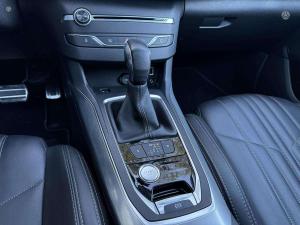 Melns Peugeot 308 2015 Viļņa, ar dzinēja tilpumu 1.20 L un nobraukumu 125 tūkst. km par 7900 €, foto 24 vietnē AUTOMOTO.COM.LV