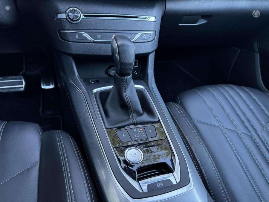 Melns Peugeot 308 2015 Viļņa, ar dzinēja tilpumu 1.20 L un nobraukumu 125 tūkst. km par 7900 €, foto 24 vietnē AUTOMOTO.COM.LV