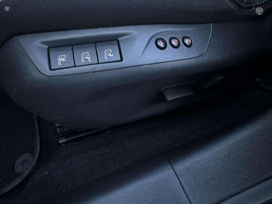 Melns Peugeot 308 2015 Viļņa, ar dzinēja tilpumu 1.20 L un nobraukumu 125 tūkst. km par 7900 €, foto 27 vietnē AUTOMOTO.COM.LV
