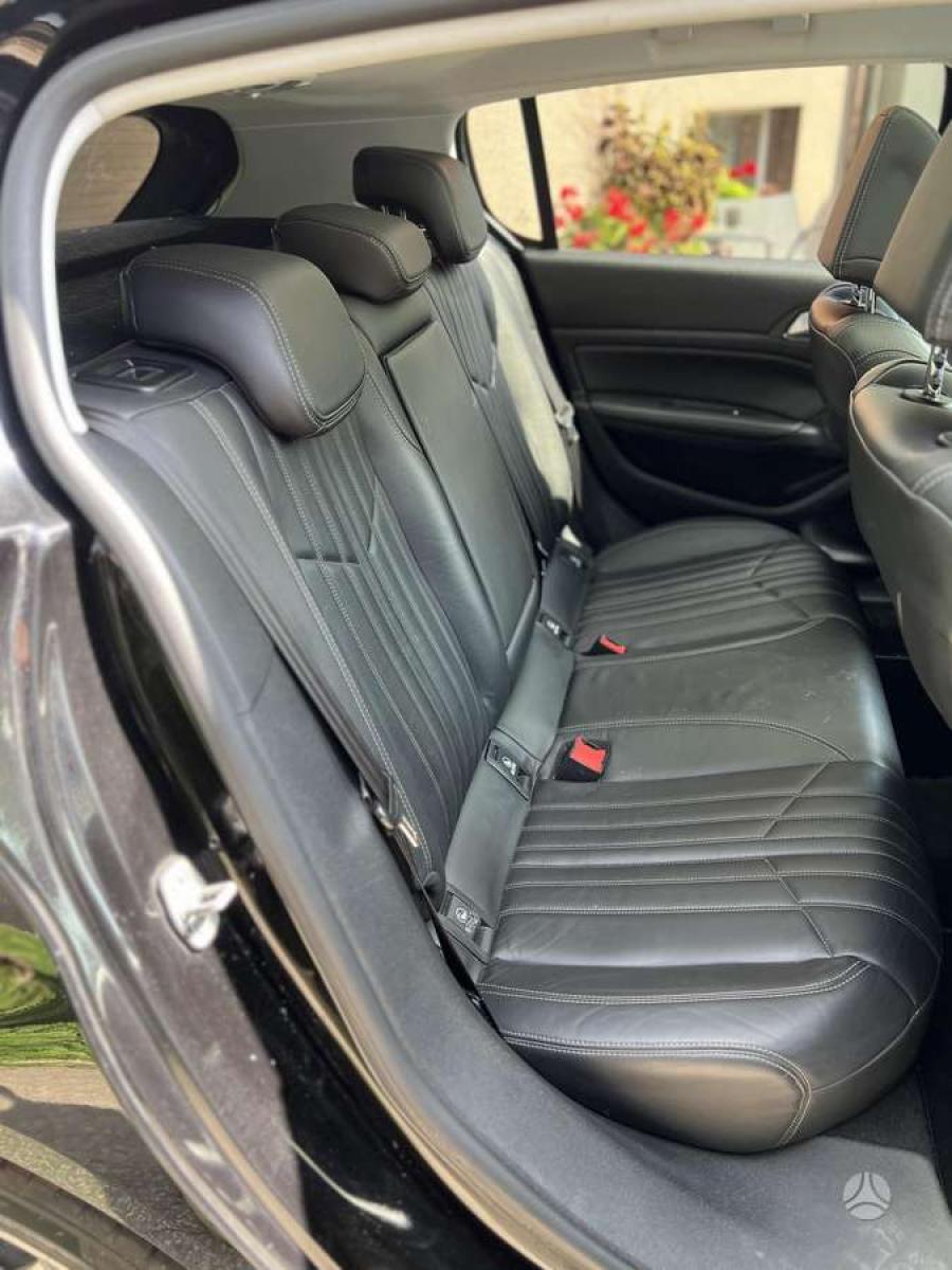 Black Peugeot 308 2015 in Taurage, with an engine capacity of 2.00 L and mileage of 268 thousand km for 6200 €, photo 12 on AUTOMOTO.COM.LV