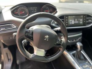Black Peugeot 308 2015 in Taurage, with an engine capacity of 2.00 L and mileage of 268 thousand km for 6200 €, photo 18 on AUTOMOTO.COM.LV