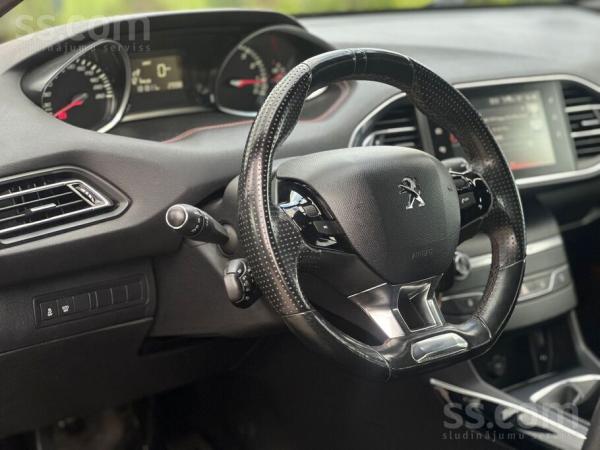 Melns Peugeot 308 2015 Jelgava, ar dzinēja tilpumu 1.20 L un nobraukumu 0 tūkst. km par 6690 €, foto 9 vietnē AUTOMOTO.COM.LV