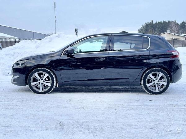 Melns Peugeot 308 2016 Viļņa, ar dzinēja tilpumu 1.60 L un nobraukumu 190 tūkst. km par 7300 €, foto 8 vietnē AUTOMOTO.COM.LV