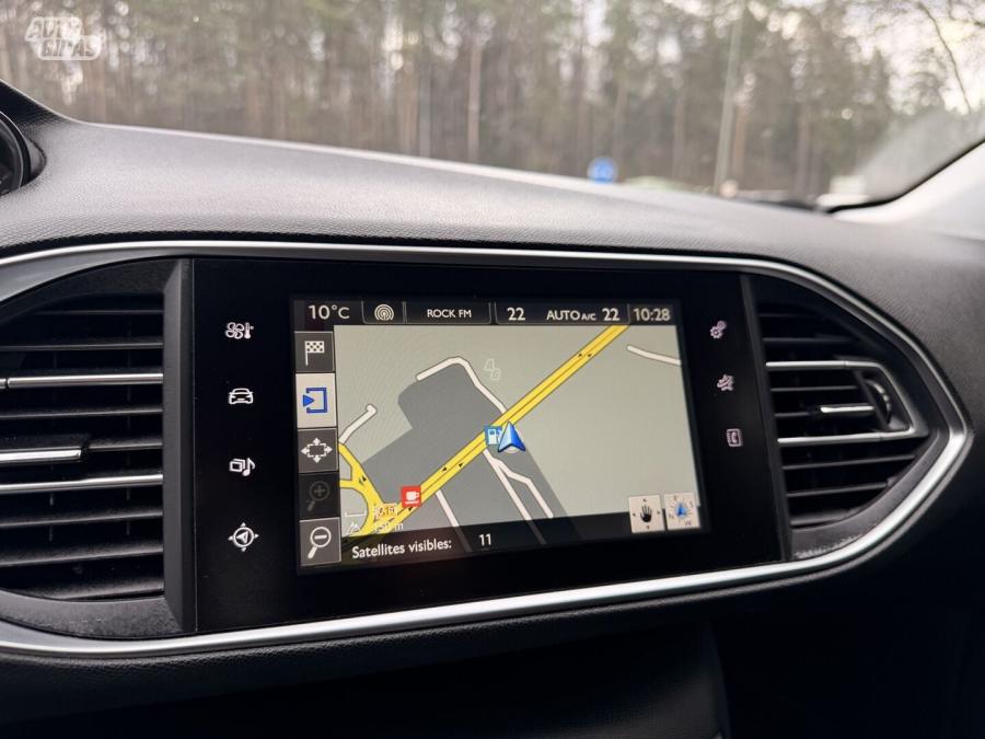Black Peugeot 308 2016 in Vilnius, with an engine capacity of 1.60 L and mileage of 190 thousand km for 6950 €, photo 26 on AUTOMOTO.COM.LV