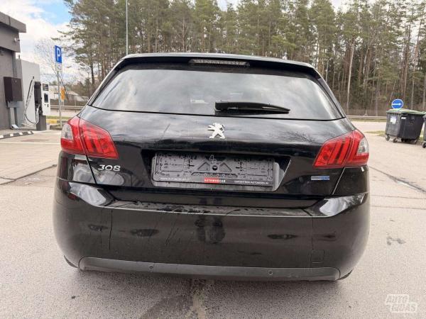 Black Peugeot 308 2016 in Vilnius, with an engine capacity of 1.60 L and mileage of 190 thousand km for 6550 €, photo 6 on AUTOMOTO.COM.LV