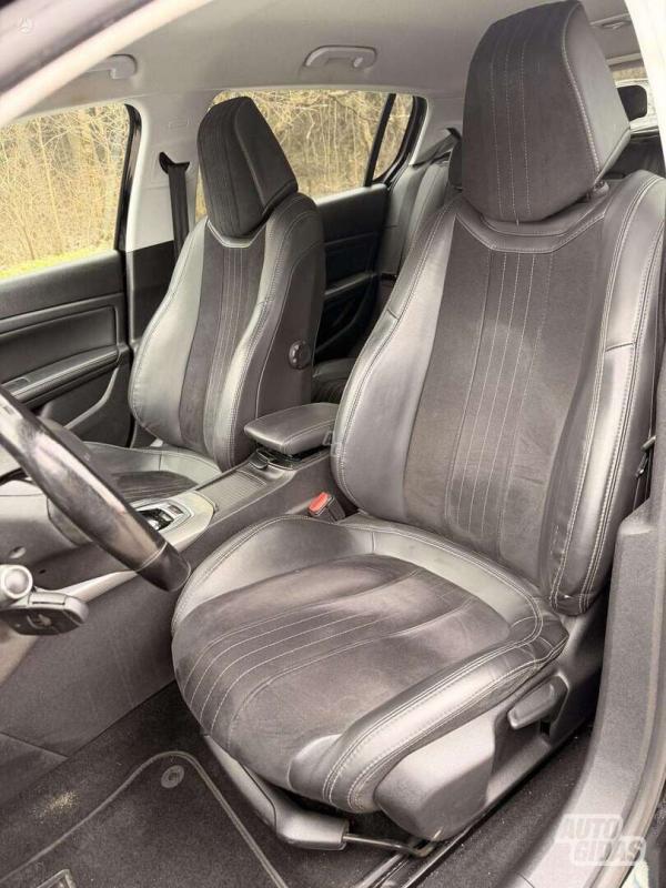 Black Peugeot 308 2016 in Vilnius, with an engine capacity of 1.60 L and mileage of 190 thousand km for 6550 €, photo 9 on AUTOMOTO.COM.LV